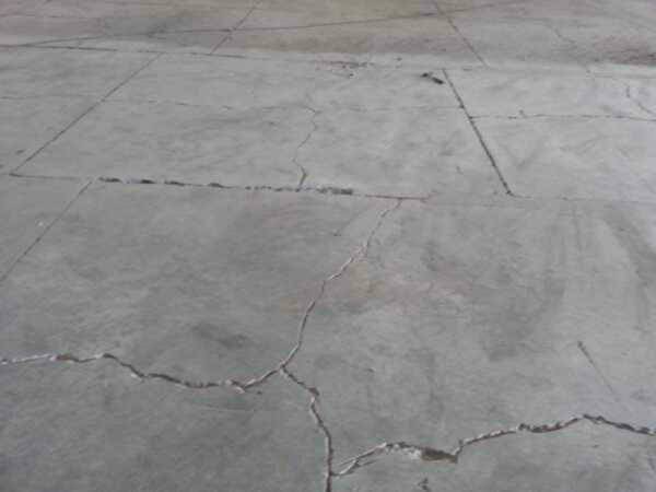 5 Signs That Your Concrete Floor Needs Repair